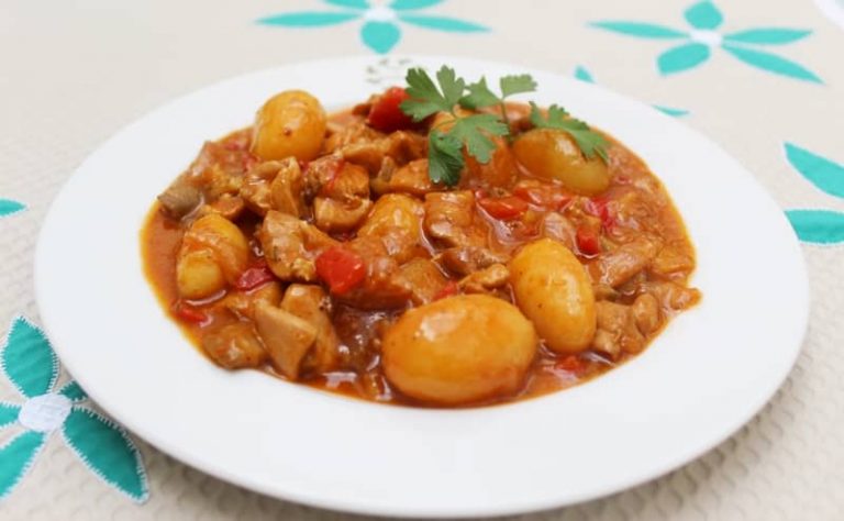 Pollo guisado - Olor a hierbabuena